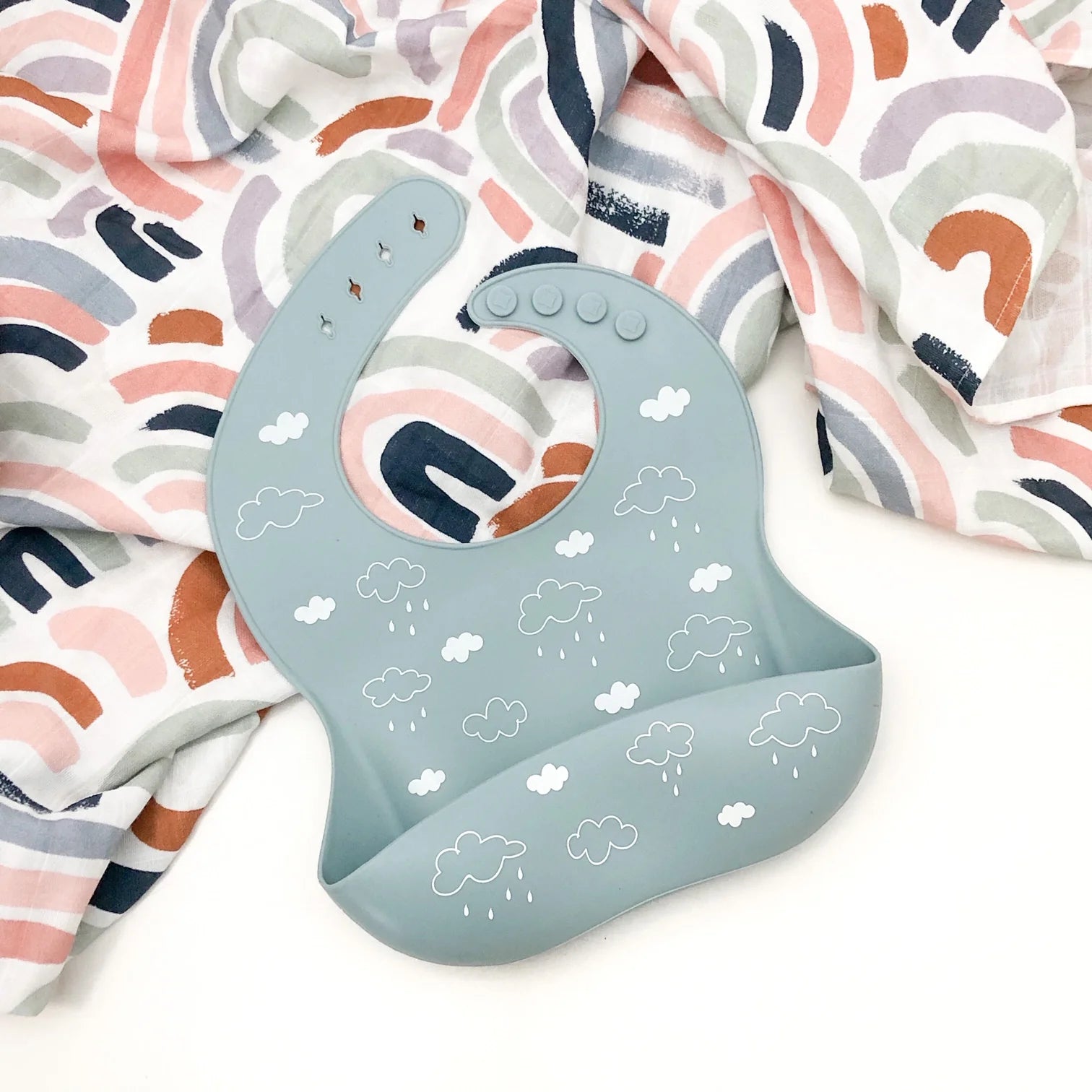 Silicone Catch Bib - Blue Clouds – blossomchildrensstore